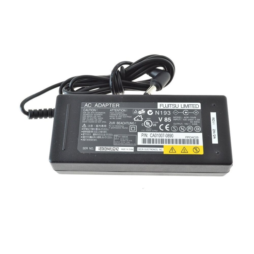 Original Netzteil Ac Adapter Fujitsu Limited adp-70vb 19V-3.69A 91-58