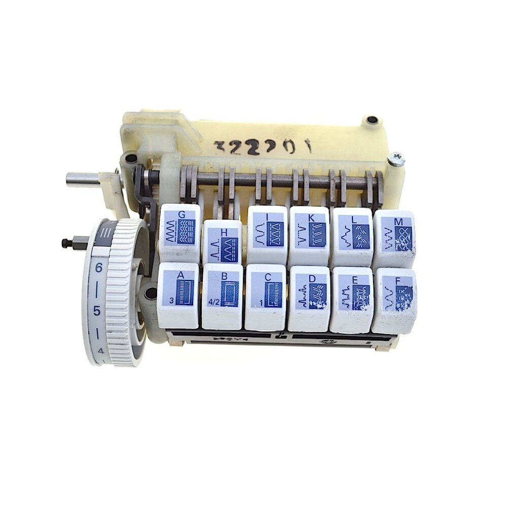 Pfaff Select 1540 Automatic + Stichtasten